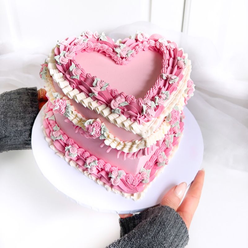 ONLINE How to create a Lambeth Heart Cake Course - ChellBells Cakes ...