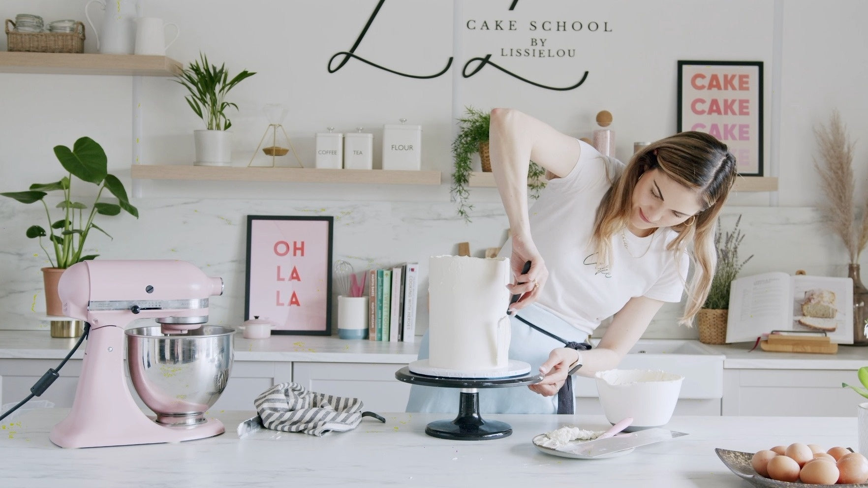 Online Cake Courses – LissieLouCakeSchool